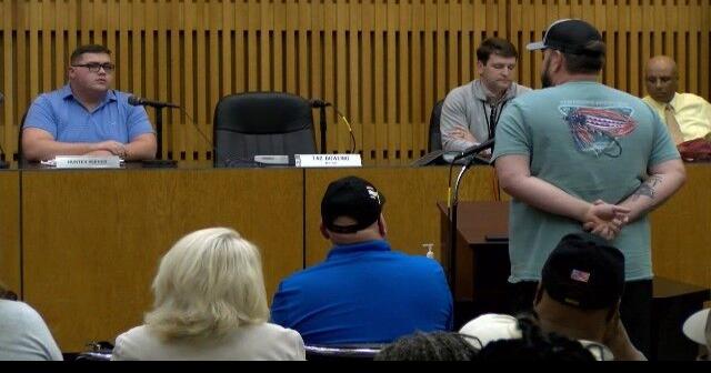 Decatur councilman takes heat from residents at work session | News ...