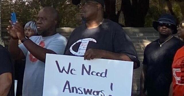 Protesters gather at Decatur Police Department following death of ...