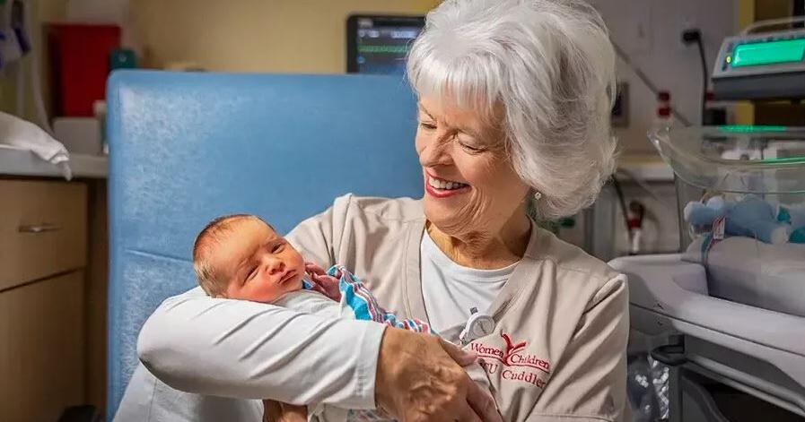 A grandmother’s comfort in the NICU: Meet volunteer cuddler 'Ma Bell ...