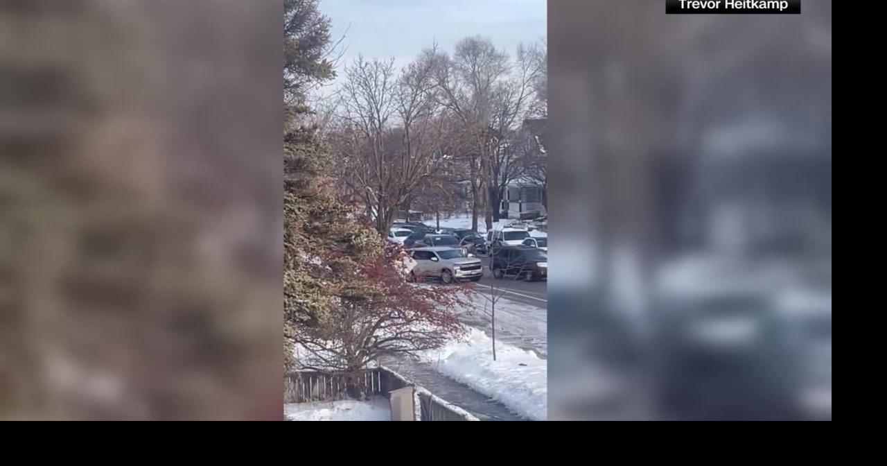 Video appears to show Minnesota ICE agent get hit by car | Video ...