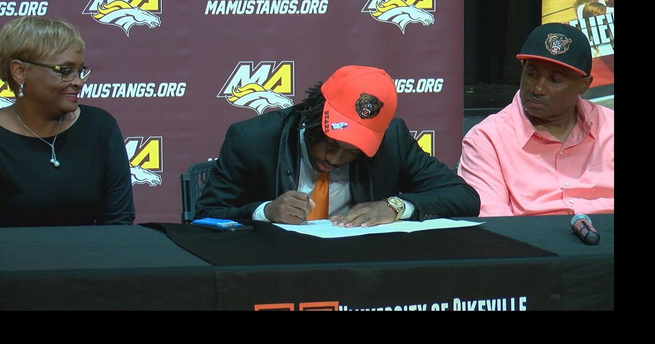 2 Madison Academy student-athletes sign to play at next level | News ...