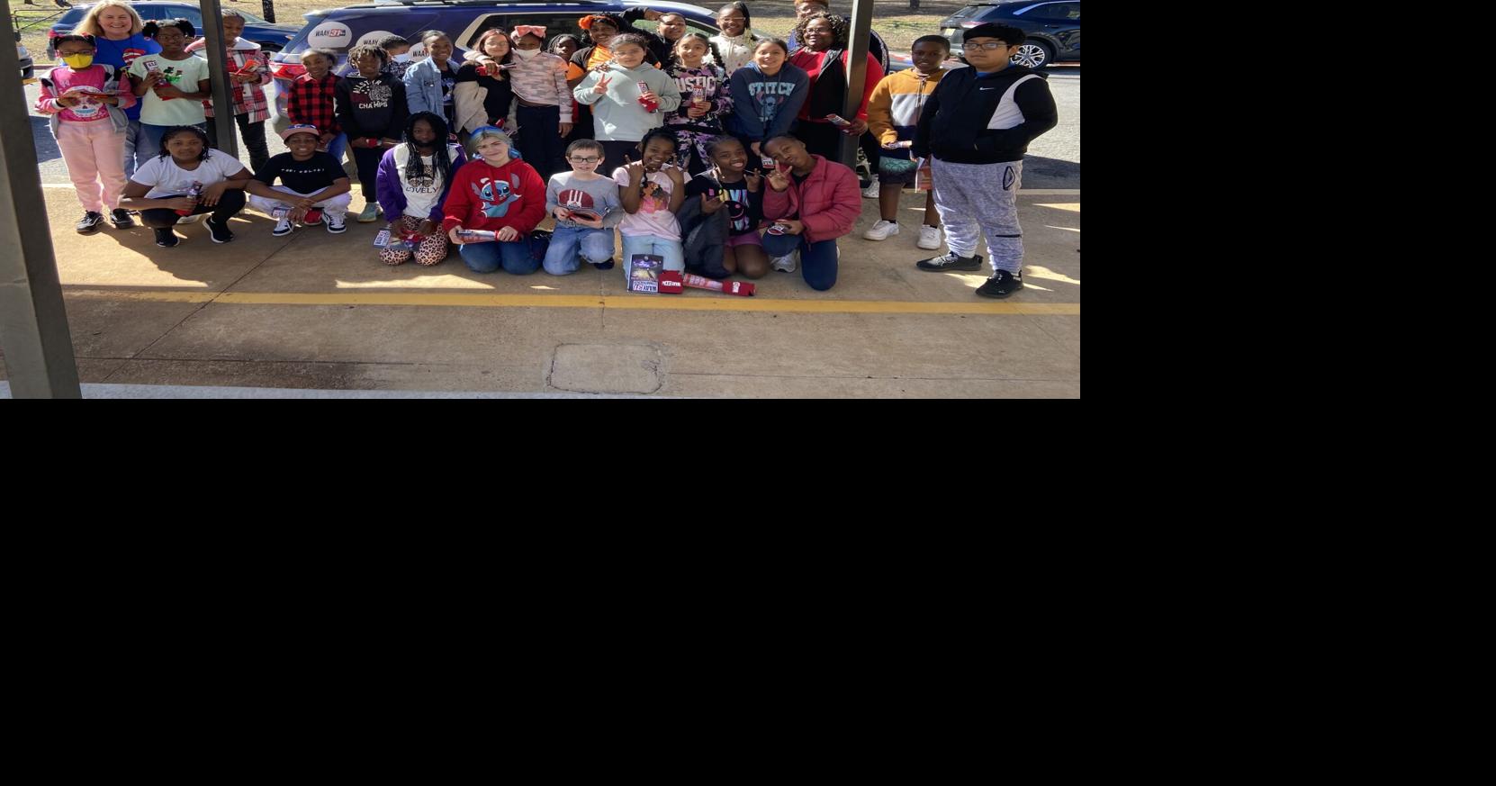 WAAY 31 visits Montview Elementary for Day 2 of Read Across America ...