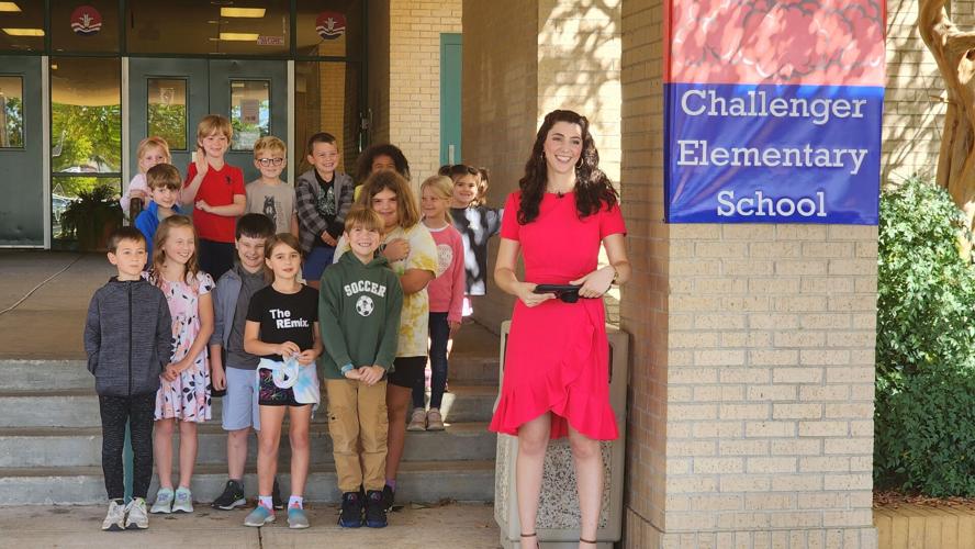 WAAY 31 hosts Weather Read-A-Thon at Challenger Elementary | News ...