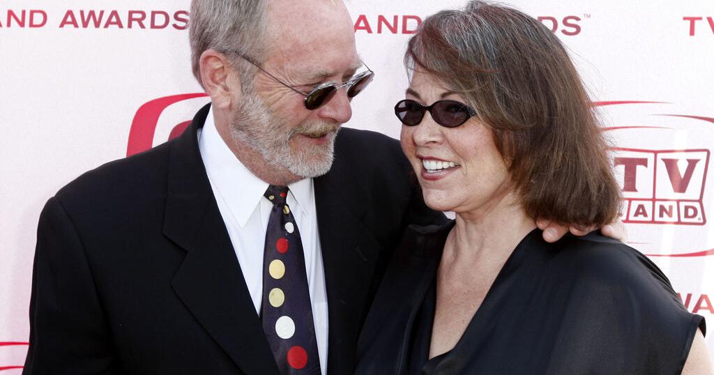 Martin Mull, comic and actor from 'Fernwood Tonight' and 'Roseanne ...
