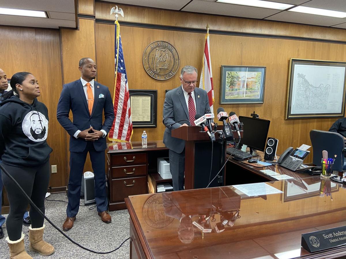 Former Decatur officer involved in death of Steve Perkins charged with ...