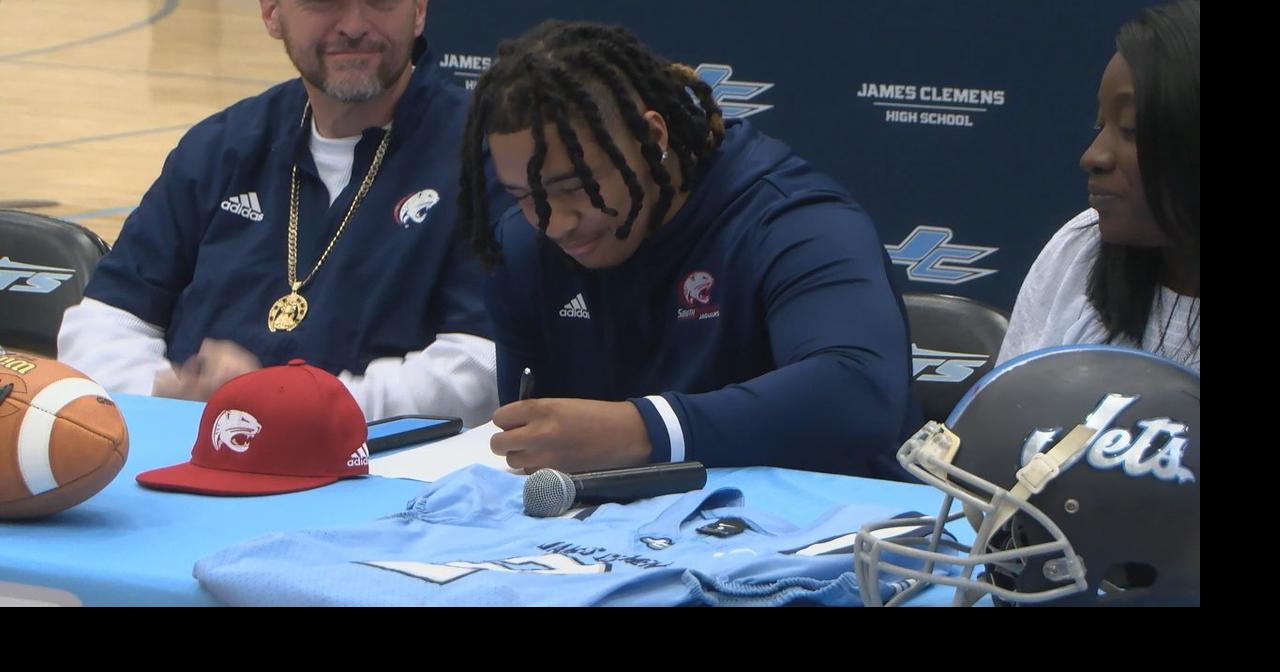 James Clemens' Gio Lopez signs with South Alabama | News | waaytv.com