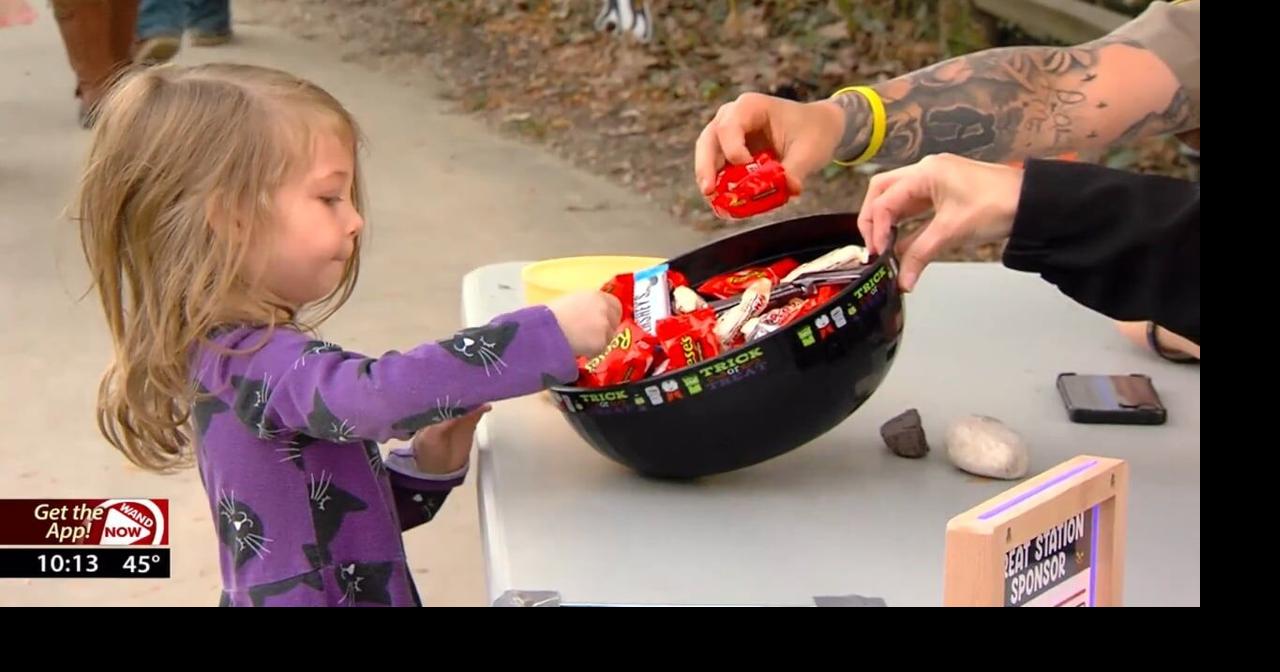 Boo at the Zoo returns to Scovill Zoo for roaring good time | News ...