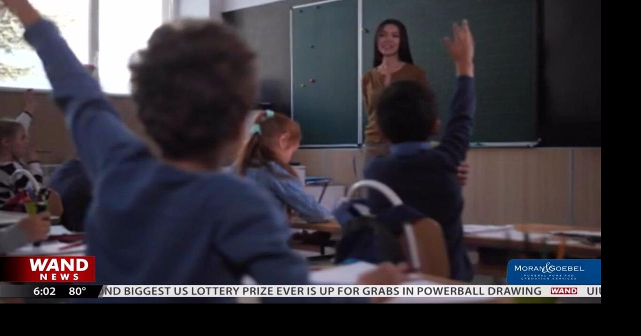 Rep. Carol Ammons joins advocates discussing Illinois educator pipeline ...