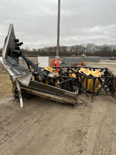 IDOT vehicle struck in Coles County crash | Top Stories | wandtv.com