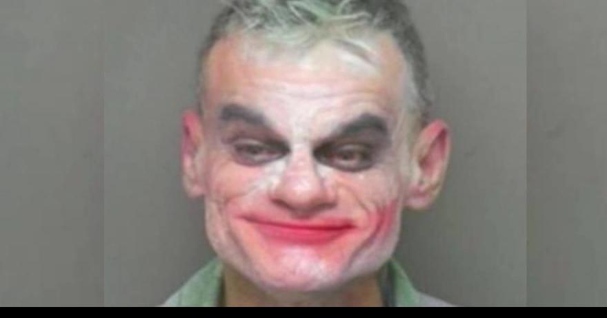 Man dressed as 'The Joker' arrested for making terrorist threat | Top ...