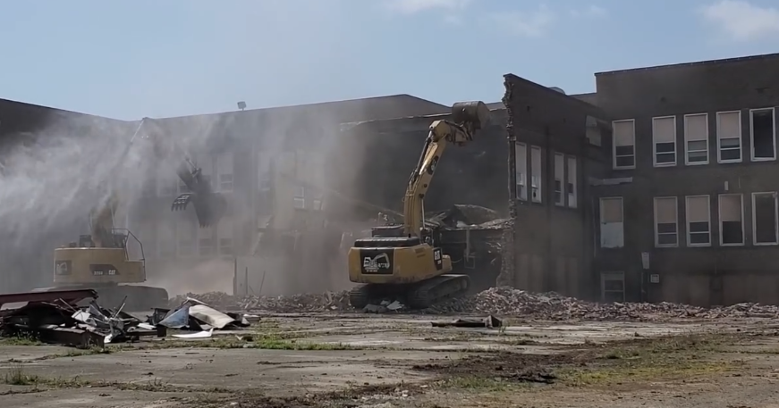 Demolition underway of former Durfee School in Decatur | News | wandtv.com