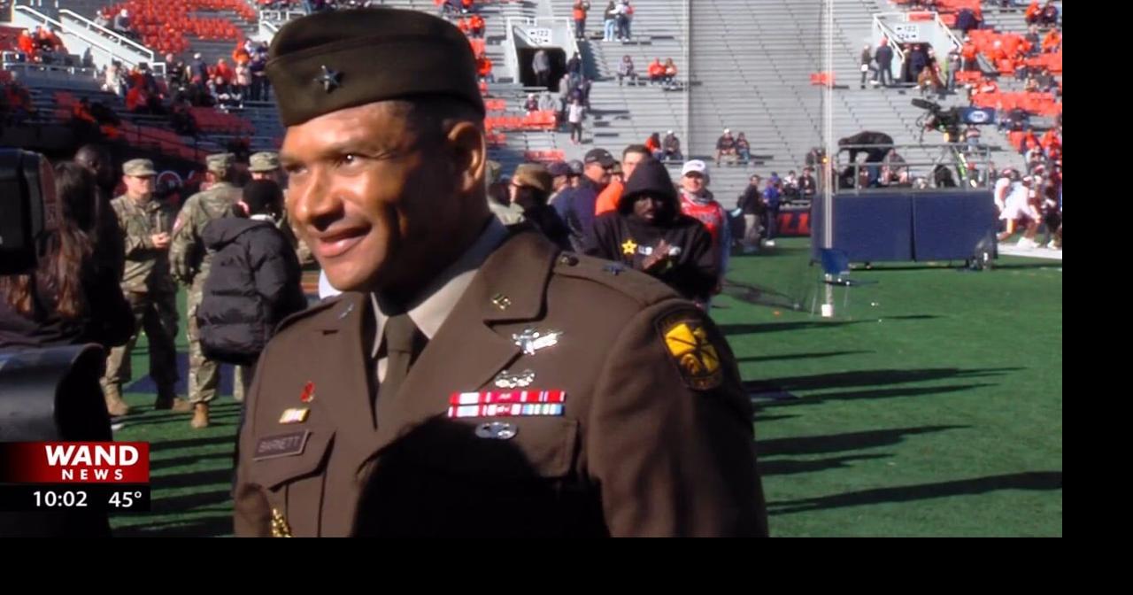 Commanding General of U.S. Army Cadet Command honored during Illini ...
