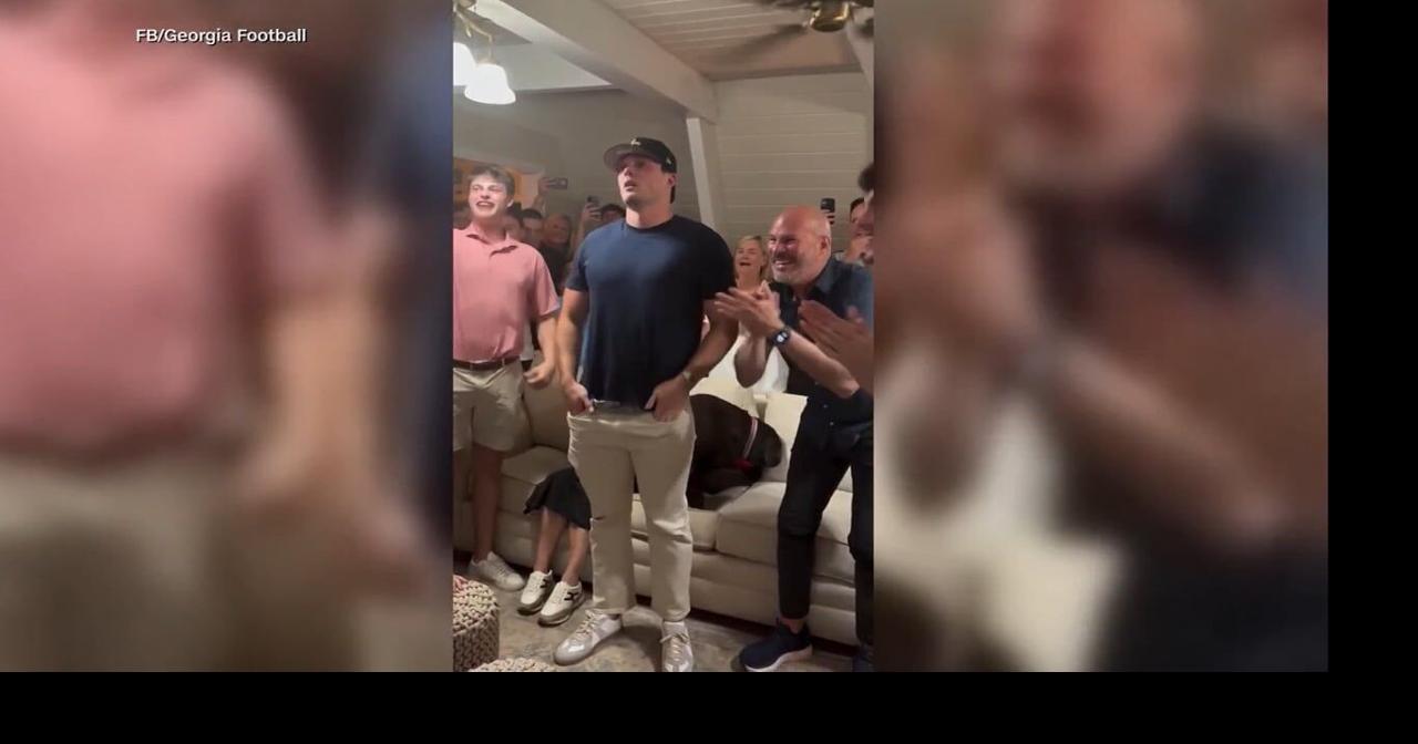 Adorable couch-loving dog steals spotlight during NFL draft | Videos ...
