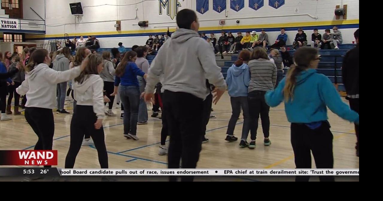 Maroa-Forsyth Middle School celebrates last day in old building | News ...