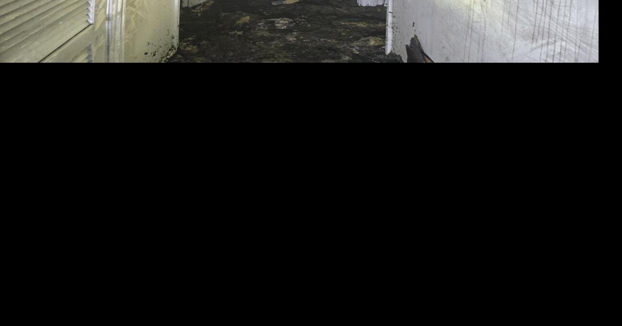 Woman escapes Mattoon house fire by climbing out her bedroom window ...