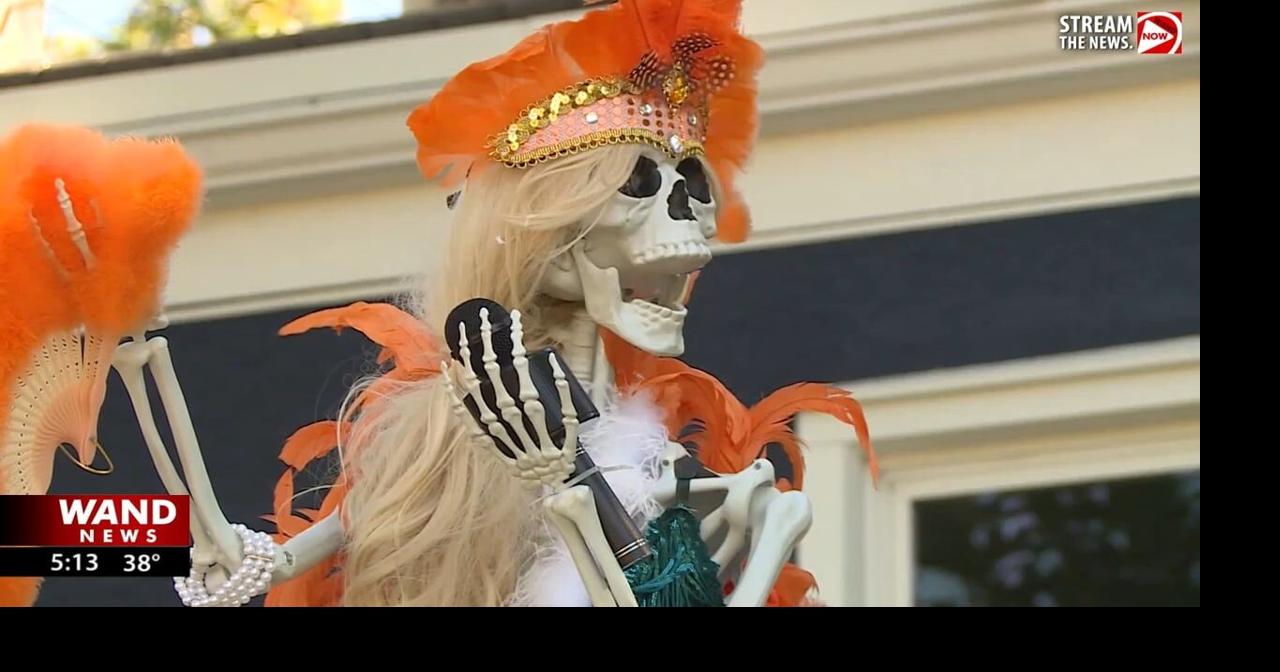 Swift or Scary? Taylor Swift-themed Halloween display draws attention ...