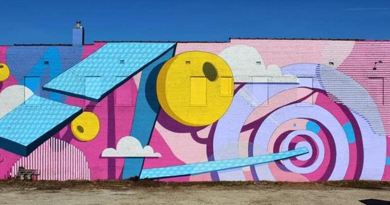 Colorful mural completed on Decatur building | News | wandtv.com