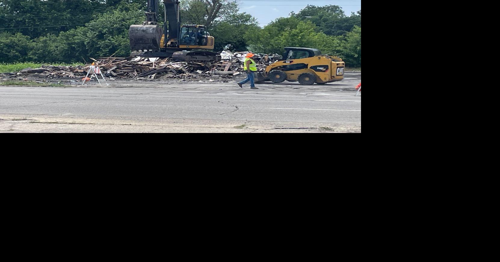 Decatur liquor store destroyed by fire demolished | News | wandtv.com