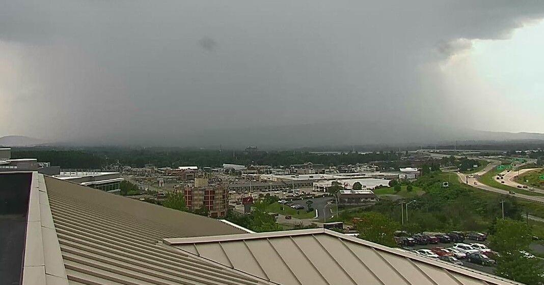 Dreary weather continues | Forecast Central | waow.com