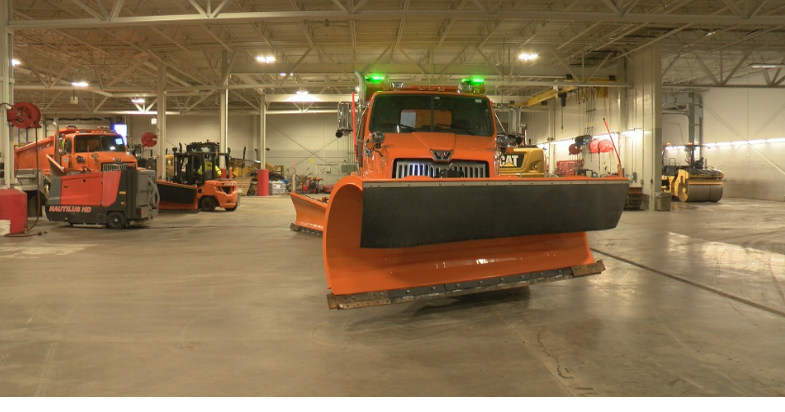Wisconsin snow plows to add flashing green lights | News | waow.com