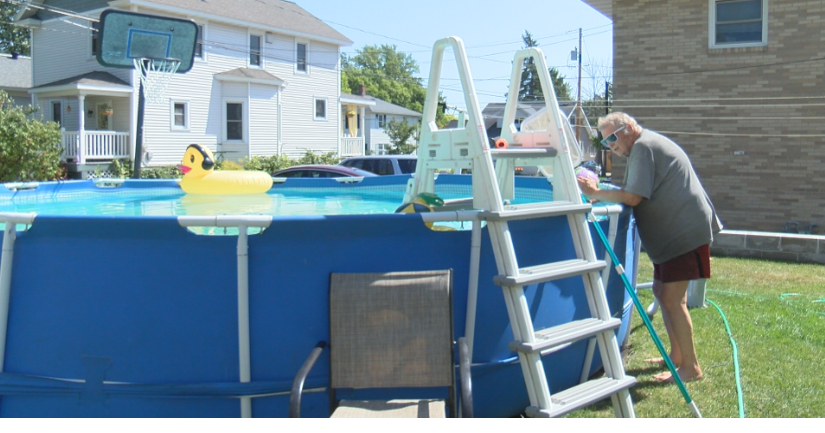 Stevens Point man opens pool to locals during record heat | News | waow.com