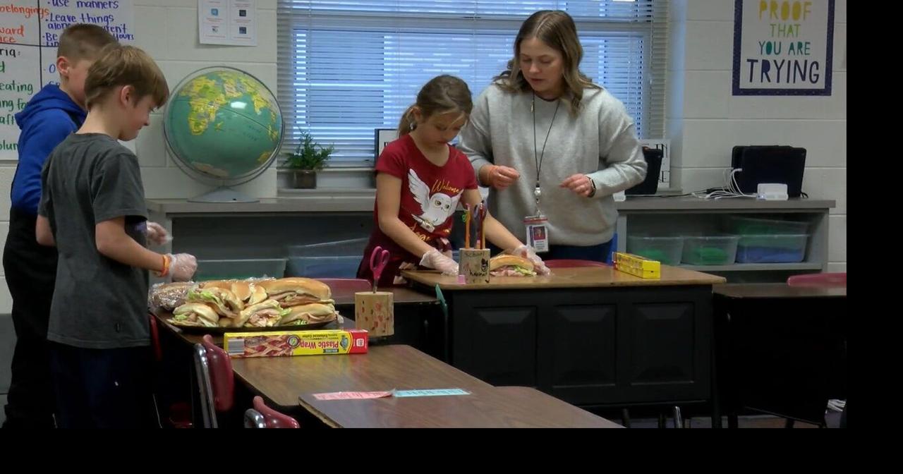 Students make lunches for those in need | Top Stories | waow.com