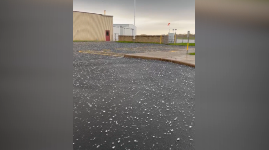 Central Wisconsin storm causes damage to cars, houses and closes roads ...