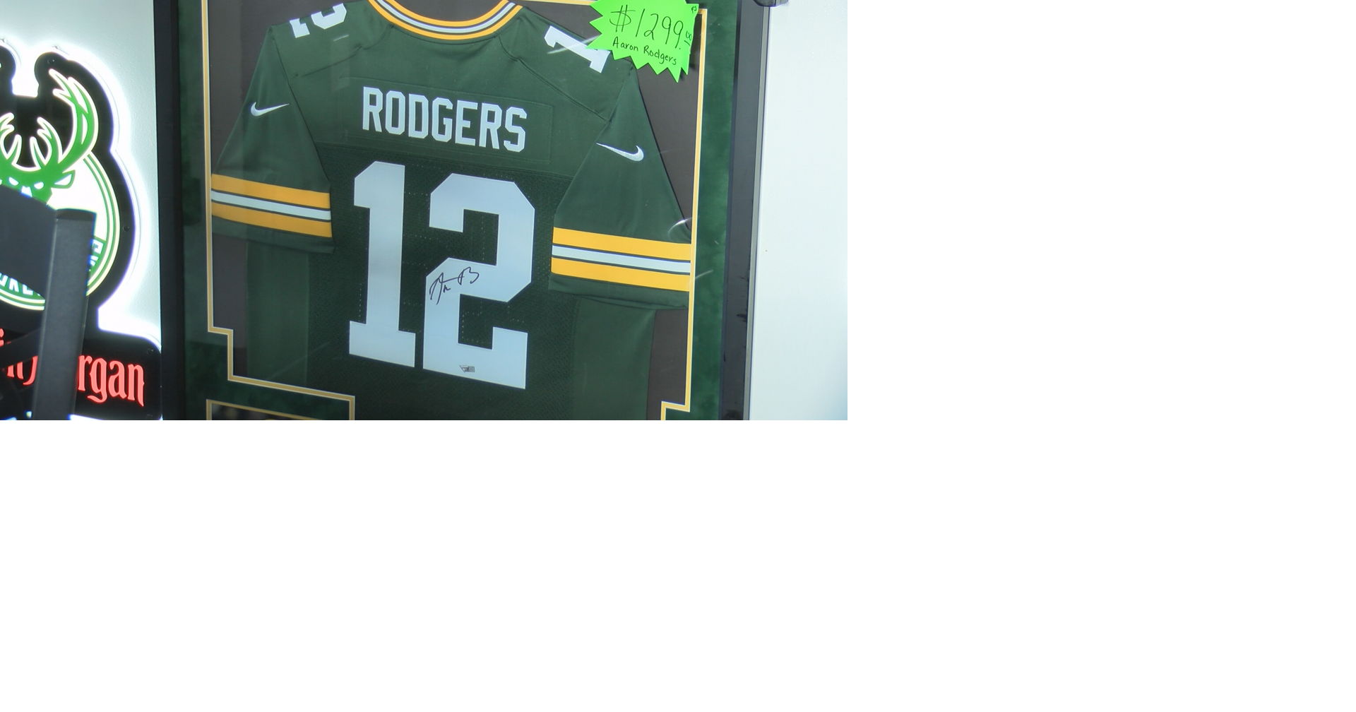 Packers-Bears game on Prime Video has local bars bracing for crowds ...