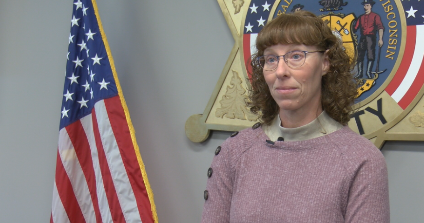 Waupaca's first female deputy retires | News | waow.com