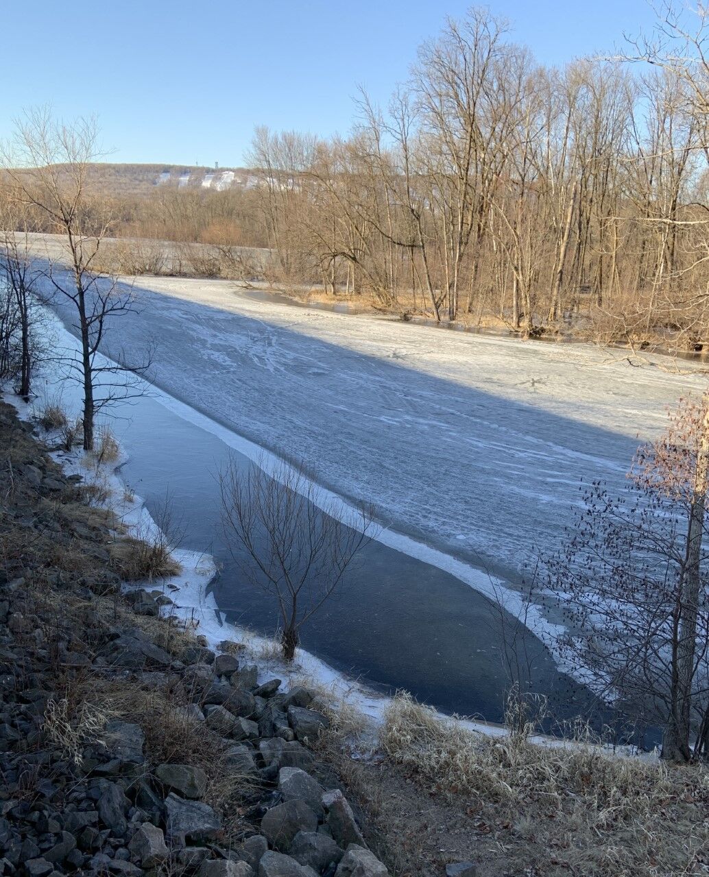 Mild to begin the work week, then winter returns | Weather | waow.com