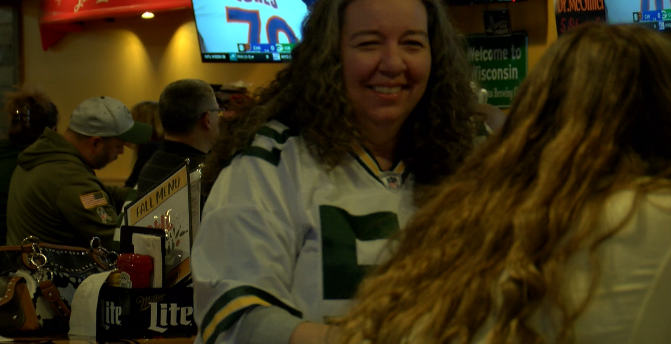 Packers fans react to win over the Bears, clinching playoff berth | Top ...