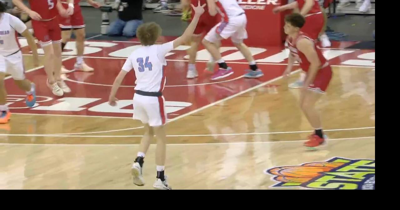 Arrowhead's AJ Ohrmundt drains a 3 to force a Neenah timeout | Sports ...