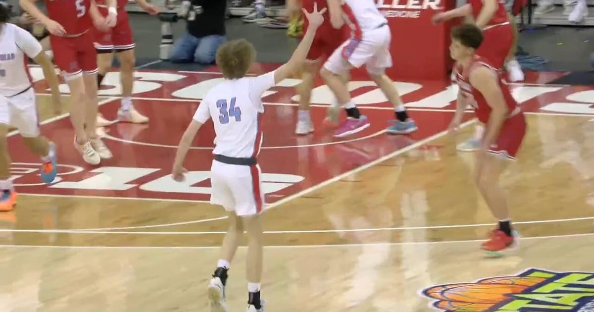 Arrowhead's AJ Ohrmundt drains a 3 to force a Neenah timeout | Sports ... Arrowhead's AJ Ohrmundt drains a 3 to force a Neenah timeout | Sports ...