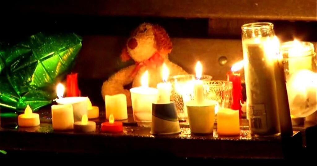 Hundreds gather for vigil for Girl Scouts killed | Archive | waow.com