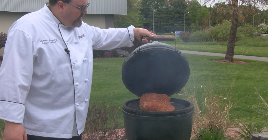 Area chef shares BBQ tips ahead of Memorial Day | News | waow.com