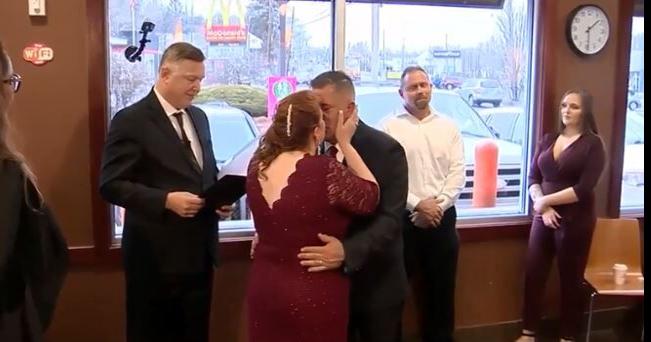Couple who first met at Dunkin’ Donuts gets married there 27 years ...