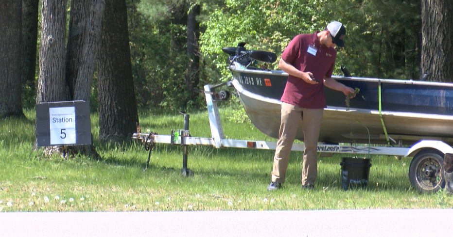 Environmental group holds water appreciation day | News | waow.com
