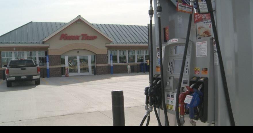 Kwik Trip holds open interviews looking to hire over 2,000 new workers ...