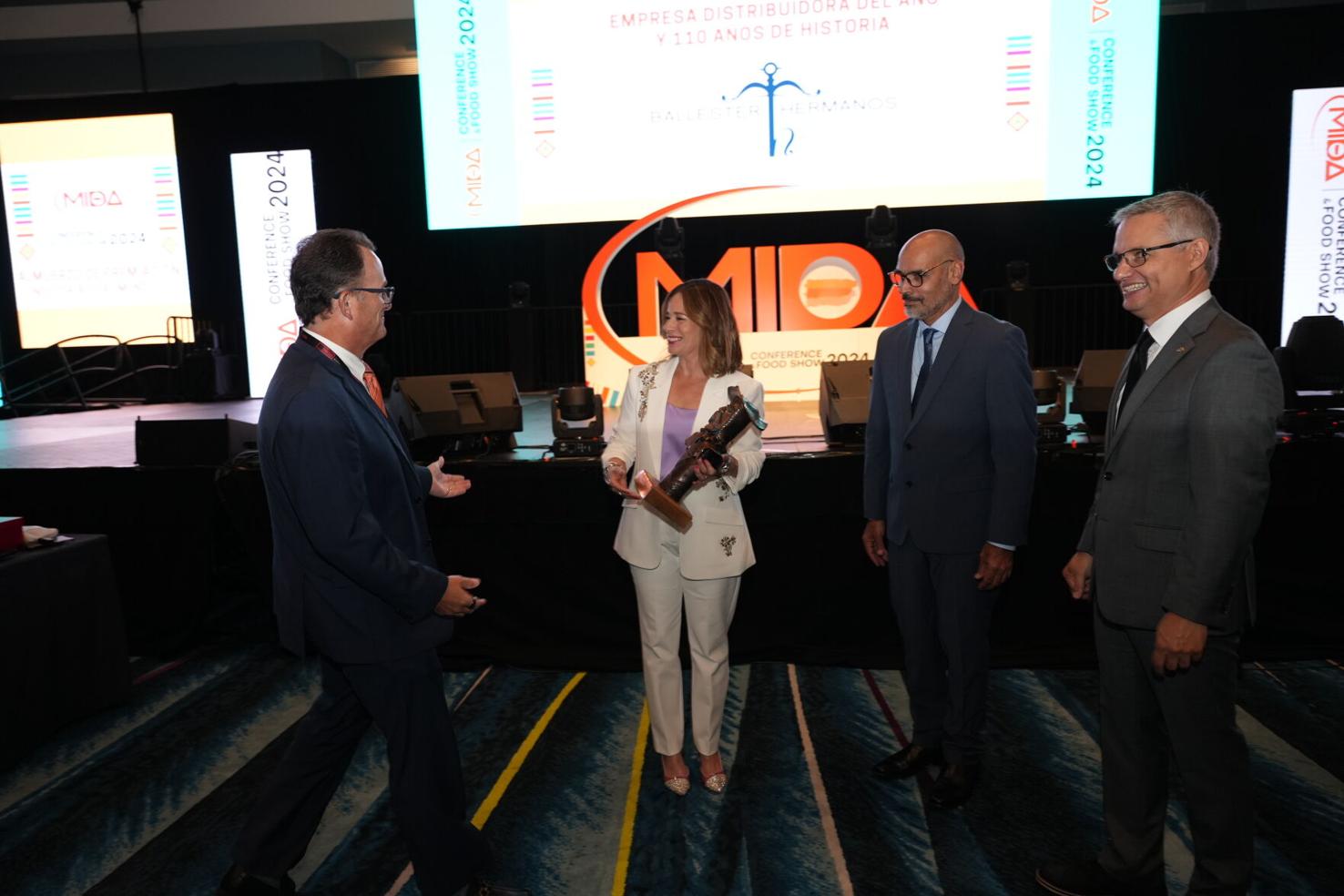 Ballester Hermanos recibe premio a la “Excelencia Empresarial“ de MIDA ...