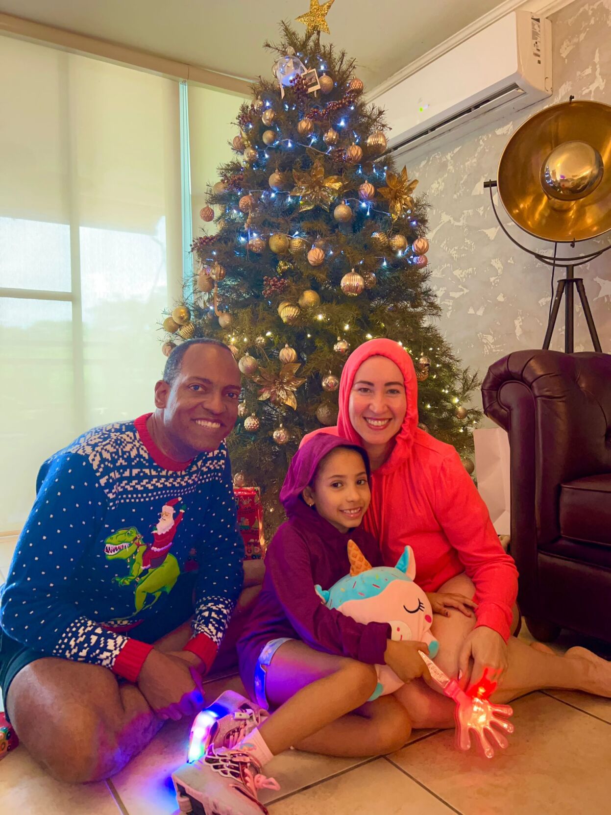 Reporteros y colaboradores de NotiCentro celebran en familia la Navidad ...