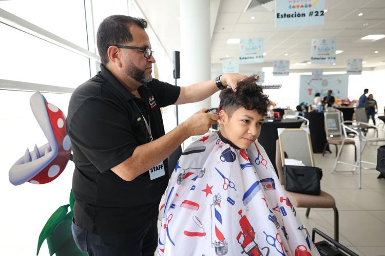 Estudiantes van "acicala'os para el Back to School" en Cataño ...
