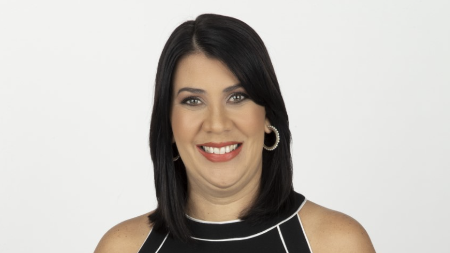 María Elena Crespo es ascendida a VP de recursos humanos en WAPA ...