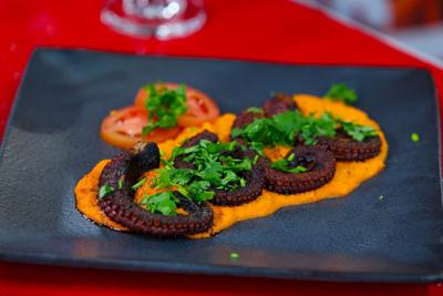 Receta: Escabeche de Pulpo, Pulpo frito con salsa glaseada de piña ...