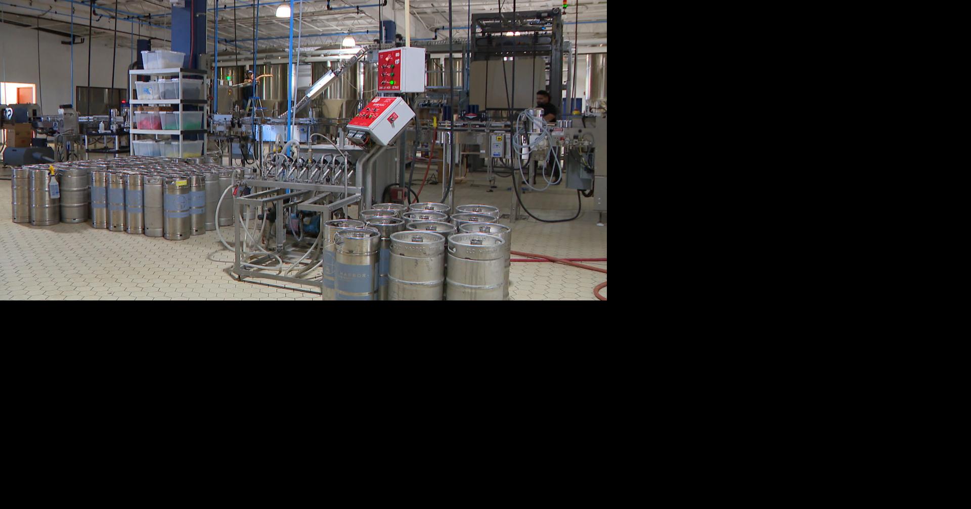Hecho Aquí: Old Harbor Brewery | Hecho en Puerto Rico | wapa.tv