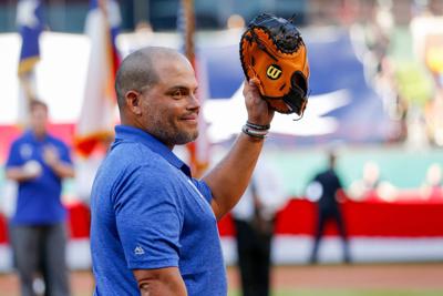 Iván "Pudge" Rodríguez será el catcher del primer pitcheo ceremonial de ...
