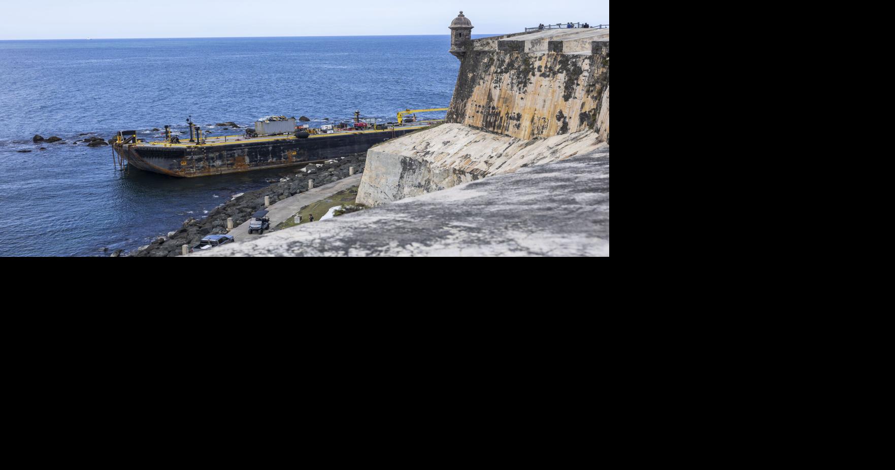 Trazan plan para remover barcaza encallada en San Juan | Noticias | wapa.tv