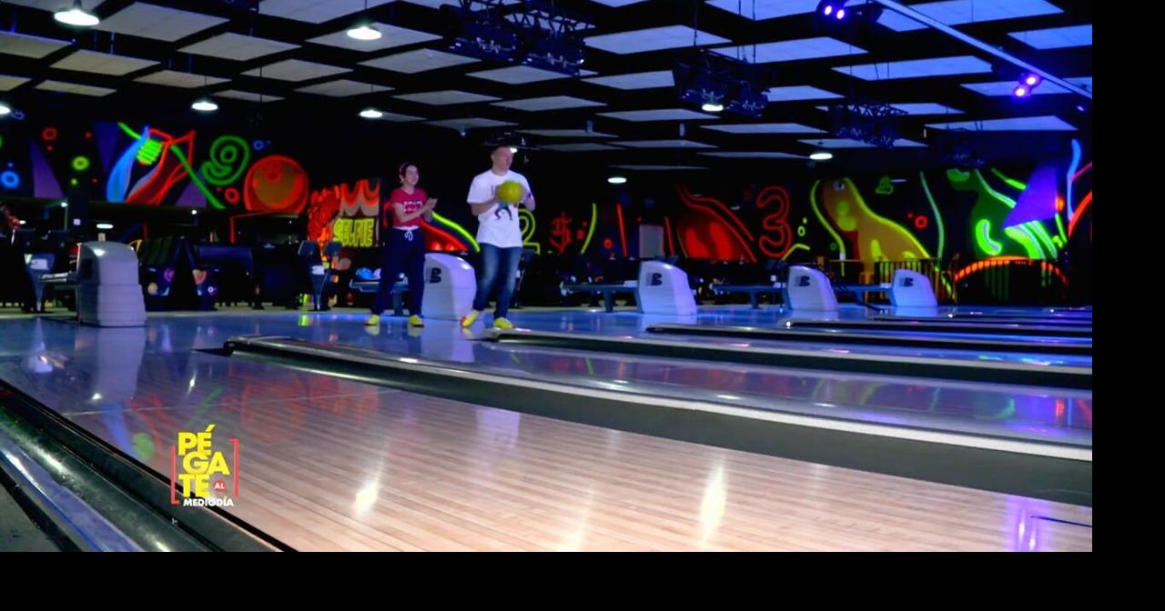 Ackerly y su hermano disfrutan de una tarde de "Bowling" | Pégate al ...