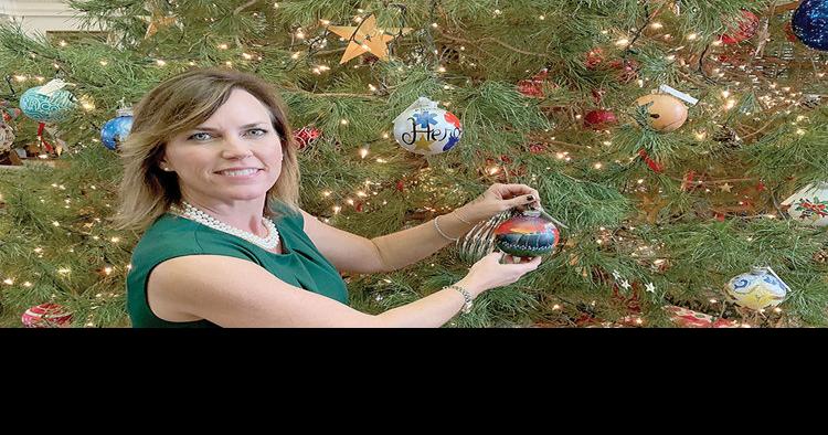 Rep. John Wray and wife Michele hang ornament designed by EHS senior on ...