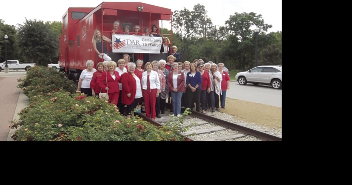 DAR chapter celebrates 70th anniversary | Local News | waxahachiesun.com