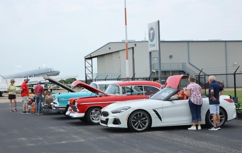Annual airport fly-in draws the crowd | Business | waxahachiesun.com